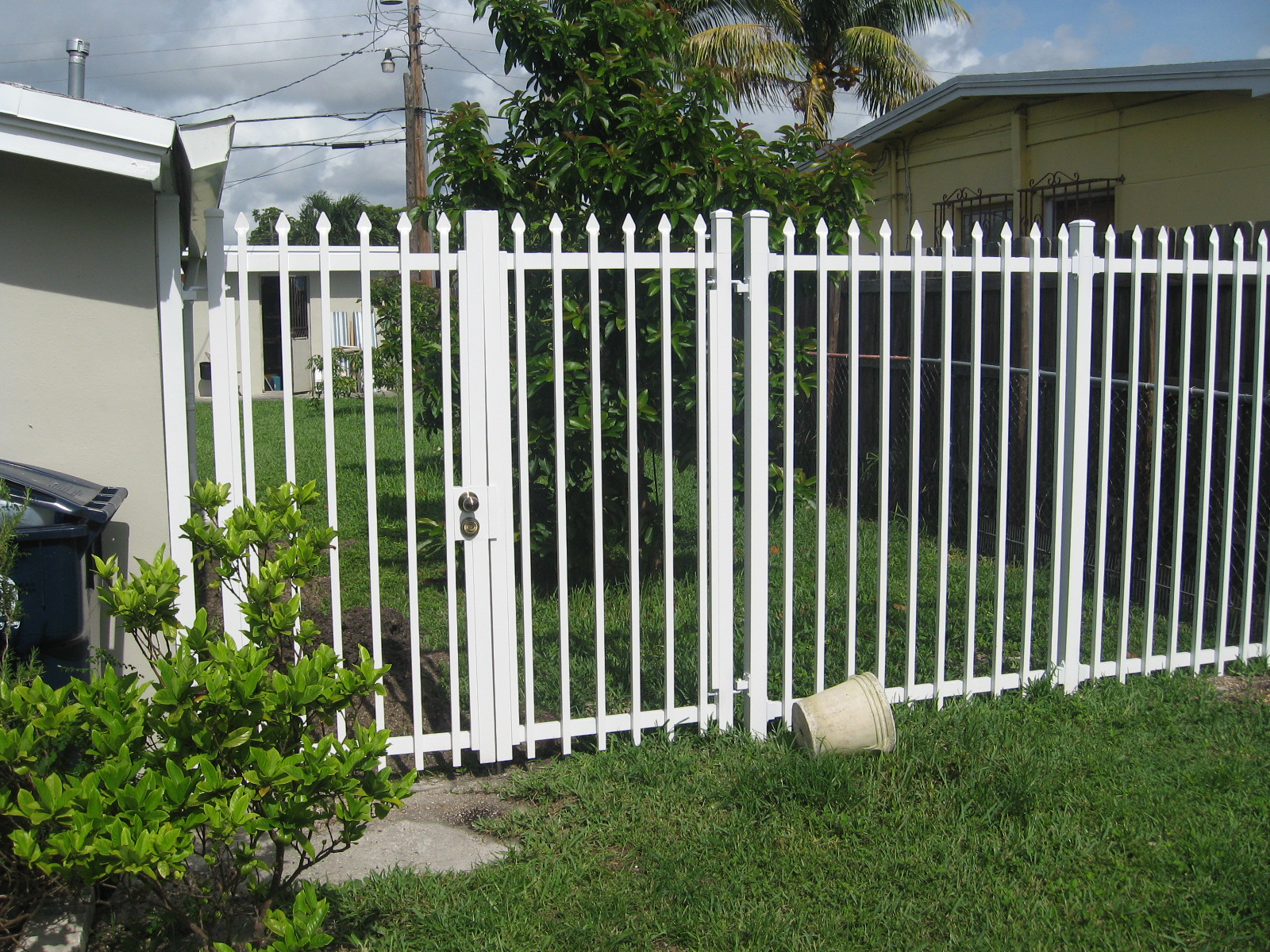 Project galleries from National Fences of Miami,inc from Hialeah, FL
